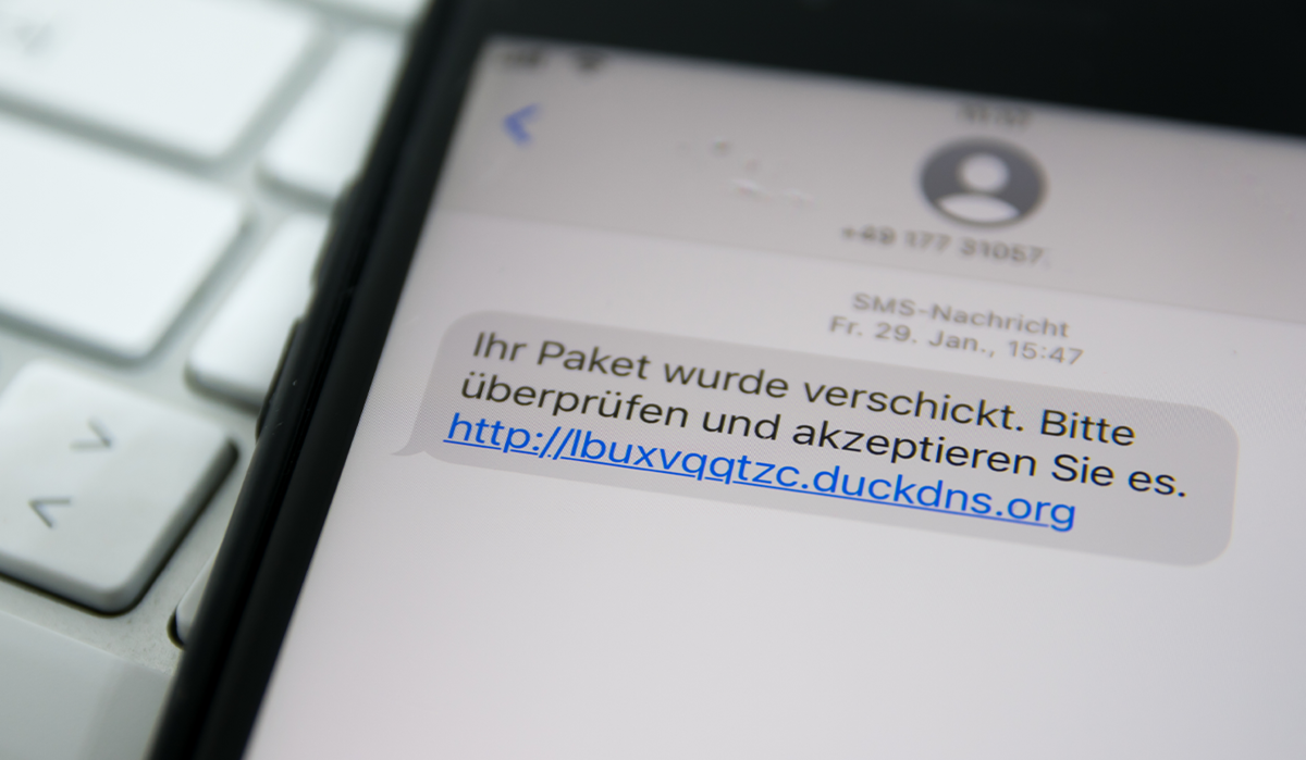 Vorsicht, Betrug: Fake-SMS vom angeblichen Paketdienst